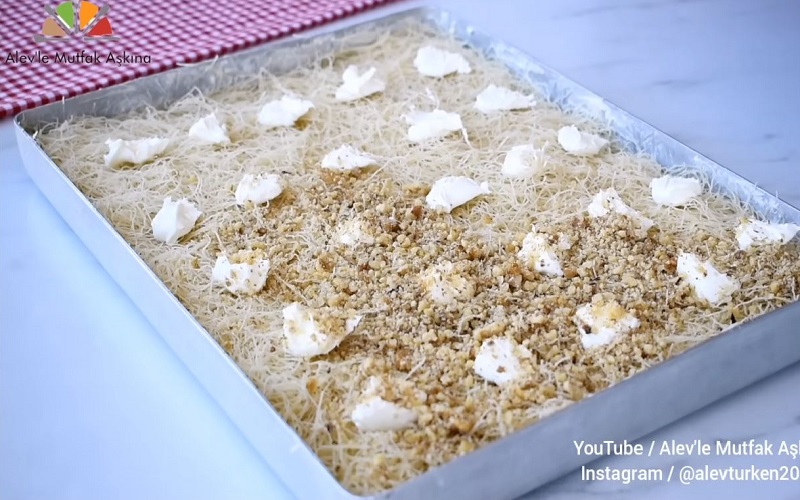 Altı Kadayıf Üstü Baklava Şerbetli Tatlı Tarifi