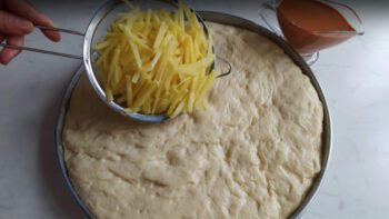 Özel Sosu Çok Konuşulacak Yeni Patatesli Çörek Tarifi - Renkli Hobi