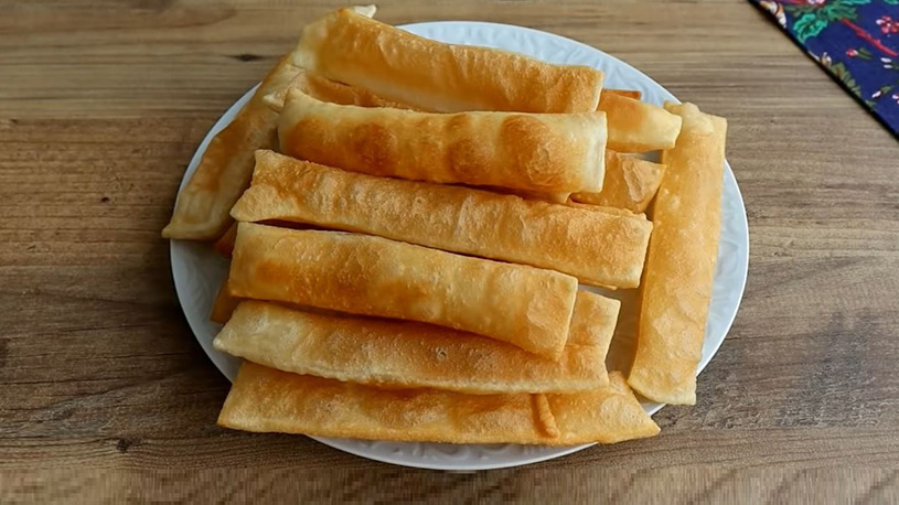 Müthiş Kaynar Sudan Yapılan Hamur İşi Tarifi - Renkli Hobi