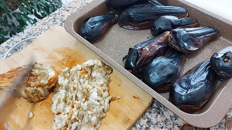 Dondurucuda Yada Şişede Köz Patlıcan Tarifi