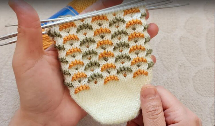 Şemsiye Caddesi Çeyizlik 2024 Patik Modeli - Renkli Hobi