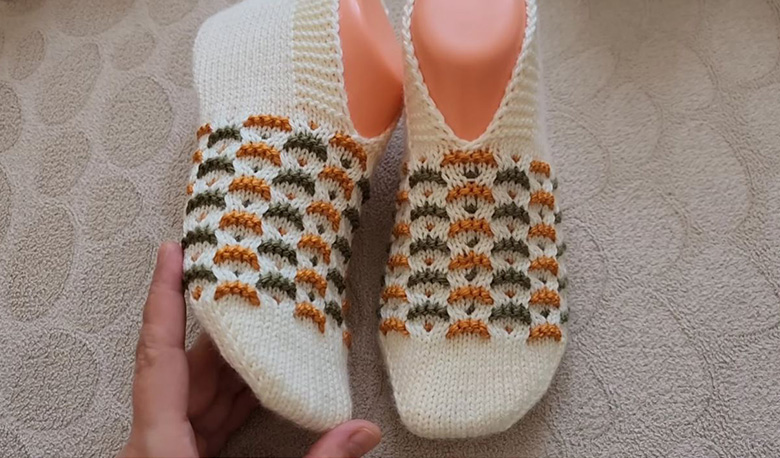 Şemsiye Caddesi Çeyizlik 2024 Patik Modeli - Renkli Hobi